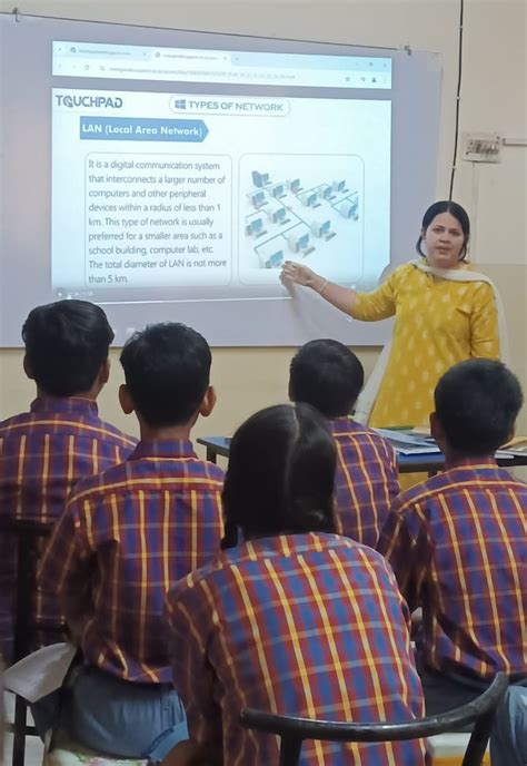 Smart Classes Bohra Public School