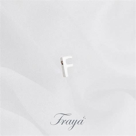 Fraya เพิ่มจี้อักษรพิมพ์ใหญ่สีเงินจากสร้อยตัวอักษรตัวละ 50 บาท Shopee Thailand