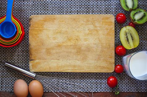 고리 버들 세공 패턴에 홈메이드 페이스 트리를 위한 베이킹 재료입니다 빵과 과일 건강 개념입니다 상위 뷰 0명에 대한 스톡 사진 및 기타 이미지 Istock