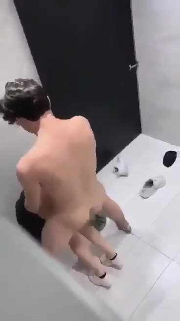 MARLBOROQUEENSEX TKW NGEWE DI TOILET MARLBOROQUEENSEX TKW NGEWE DI TOILET