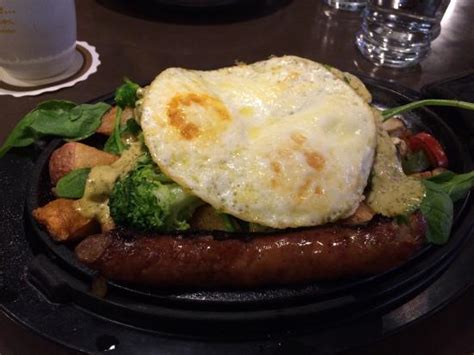 Poor Attitude Dennys Kelowna Traveller Reviews Tripadvisor
