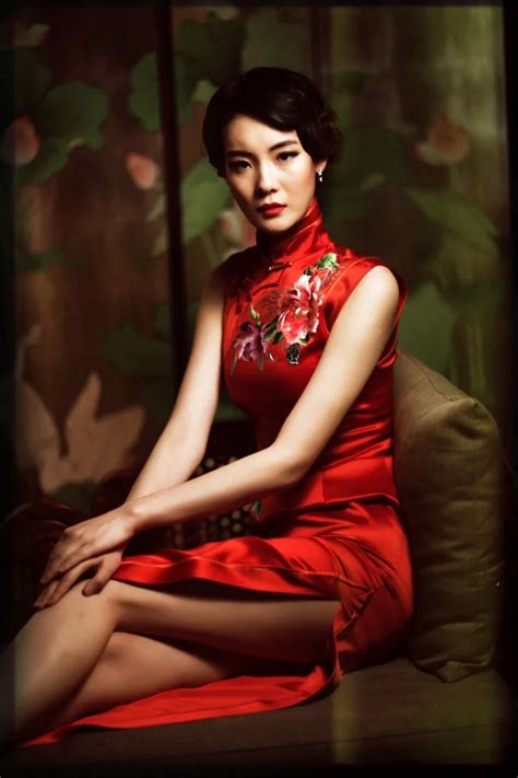 旗袍摄影红旗袍 倾城网