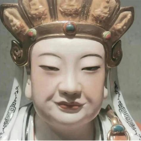 平静的疯感 表情包 大数据 新浪新闻