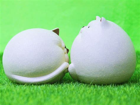 Chubby Fat Cat Figurine And Knick Knack Yixing Purple Clay Zisha