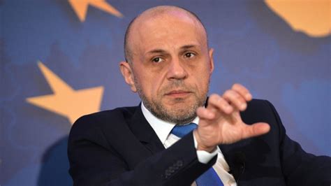 Томислав Дончев Аз не бих открил тоалетна Валери Симеонов се държи провокативно