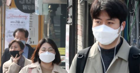 포토 미세먼지 마스크가 아니라 방독면 필요한 날