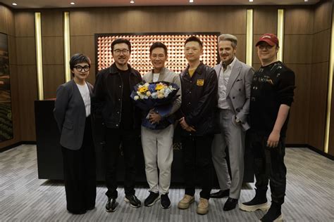 張兆輝繼王敏奕後二度父女戀 廿四孝老公陪太太覓美食成旅遊達人 星島日報