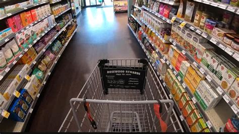 What Food Expiration Labels Actually Mean