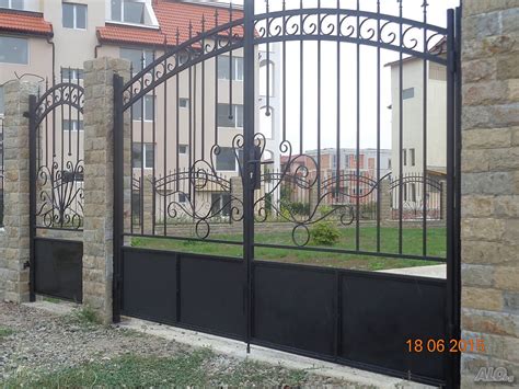 Пътни дворни метални врати и портали плъзгащи портали с ръчно и дистанционно задвижване