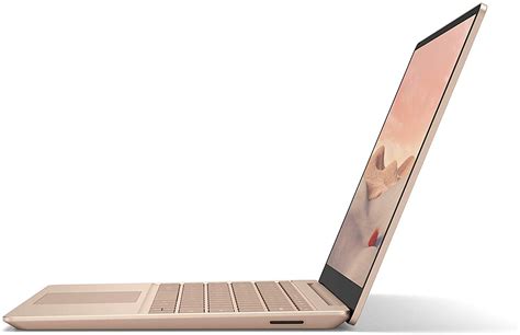 Microsoft Surface Laptop Go I5 1035g1 · Uhd Graphics G1 · 12 4” Pixelsense 1536 X 1024 Ips