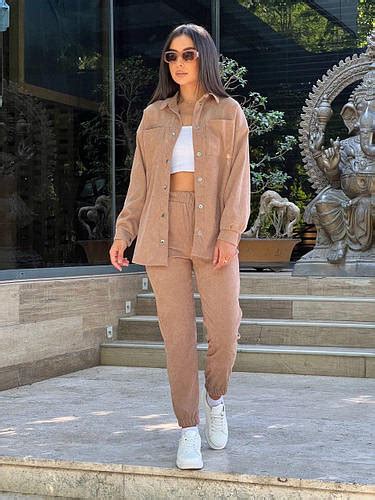 Костюм жіночий брючний вельветовий джогери сорочка на кнопочках бежевий мокко розмір S M L