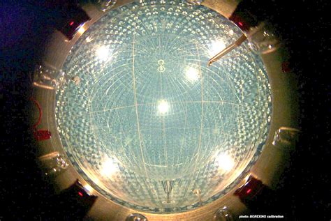 Neutrino Detector