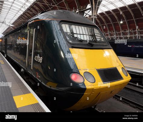 Gwr British Rail Class 43 Hst Intercity 124 Train At Paddington