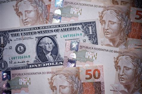 Como Investir Em Dólar Euro E Outras Moedas Internacionais IstoÉ