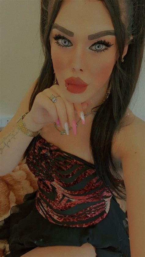 Queen Junella Syrian Transsexual Escort In Beirut