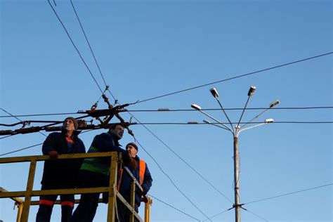 俄毀4成能源設施 烏首度全國限電