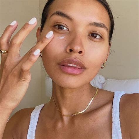 Glow Skin ပိုင်ဆိုင်ဖို့ မှန်ကန်တဲ့ အသားအရေထိန်းသိမ်းပုံအဆင့် ၁၀ ဆင့် Mystyle Myanmar