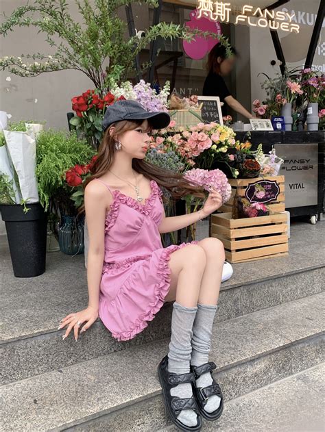 로즈 프릴 티어드 드레스 V 브이 넥 슬리브리스 나시 유니크 하이틴 레트로 미니 숏 짧은 미디 A 라인 플레어 스커트 치마