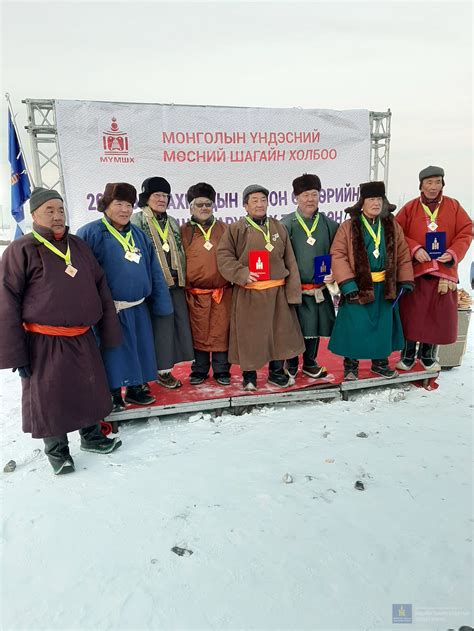 Ахмад болон Өсвөрийн УАШТ ы шагнал гардуулах үйл ажиллагаа