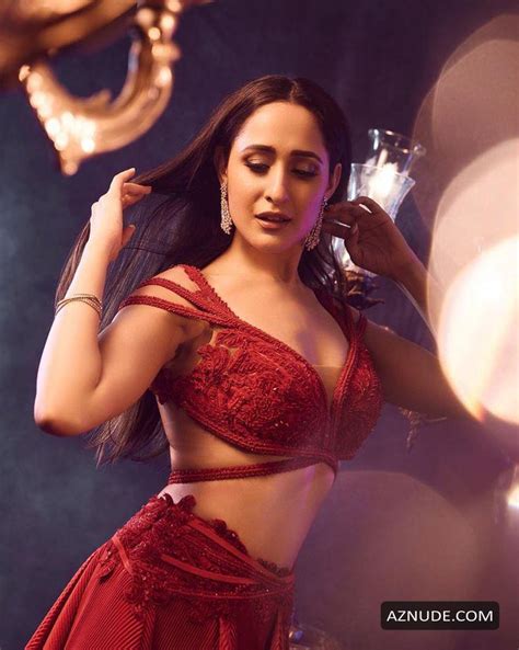 Pragya Jaiswal Hot And Blue Aznude