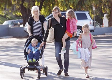 فوٹوگرافرز نے زندگی سرکس‘ بنادی تھی، جینیفر گارنر Life And Style