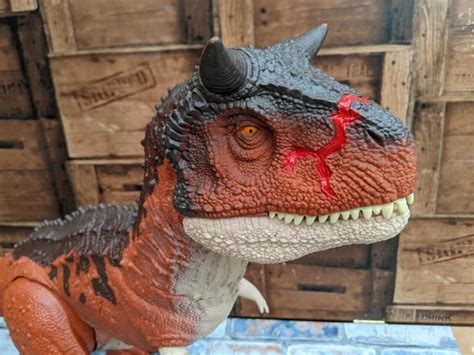 Jurassic World Camp Cretaceous Super Colossal Carnotaurus Toro Dinosaur