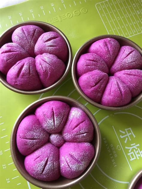 【花朵面包的做法步骤图，花朵面包怎么做好吃】小女安安 下厨房