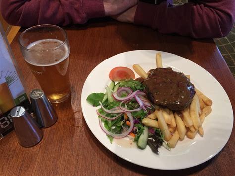 Nerang Rsl Memorial Club Menu Prices And Restaurant Reviews Tripadvisor