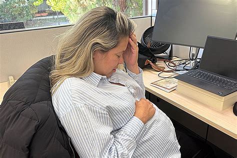 Morning Sickness Causes And Relief Pregnancy Symptoms Newsylist