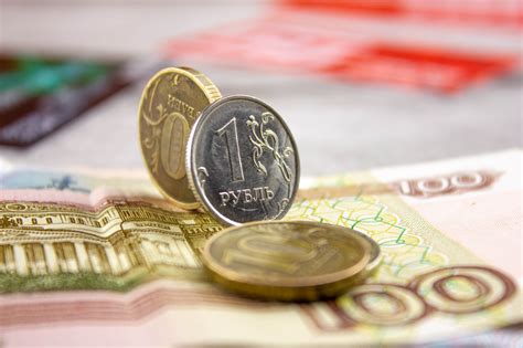 Рубль ослаб к доллару и евро Bankstoday