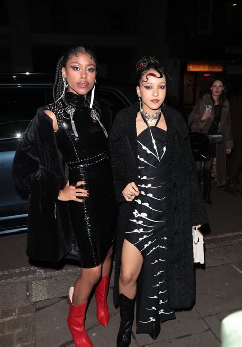 Amy Love Outfits And Style Photos • Celebmafia