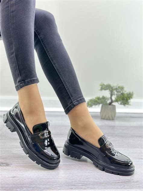 Лоферы купить с доставкой по выгодным ценам в интернет магазине Ozon 1120146868