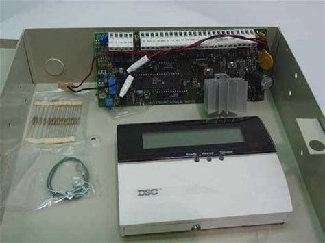 Dsc Pc5010 Power 832 Security Panel And Cabinet