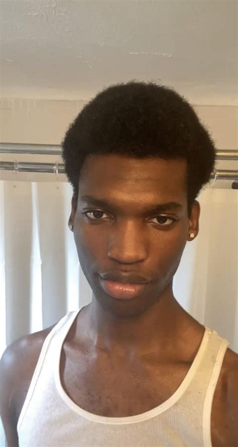 Im Non Binary Transfem Currently 1 12 Months Into Micro Dosing