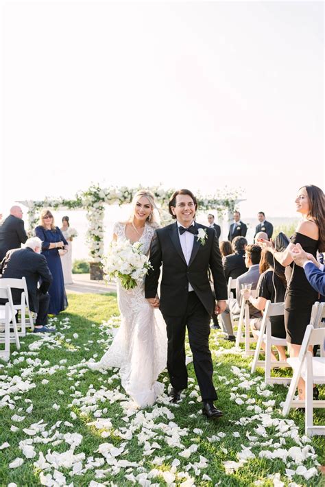 Guide To Plan Your Wedding At Oceancliff Hotel Newport With Pricing