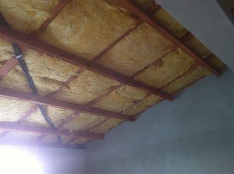 Двускатен покрив