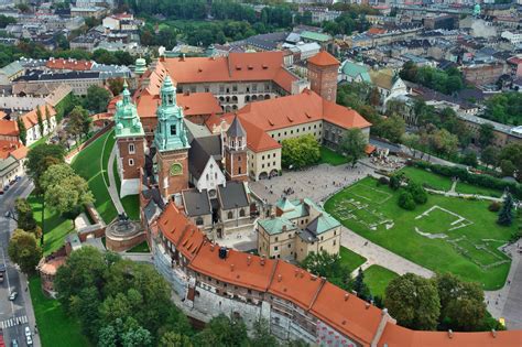 Wawel Krakóws Royal Castle Complex How To Visit What To See