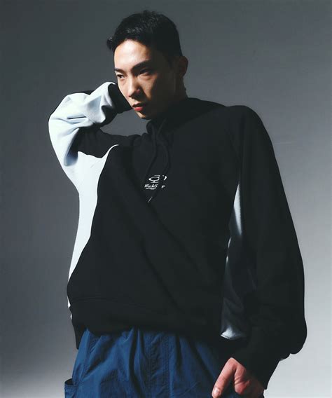 워크샵 로고 콤비네이션 래글런 후드티 블랙