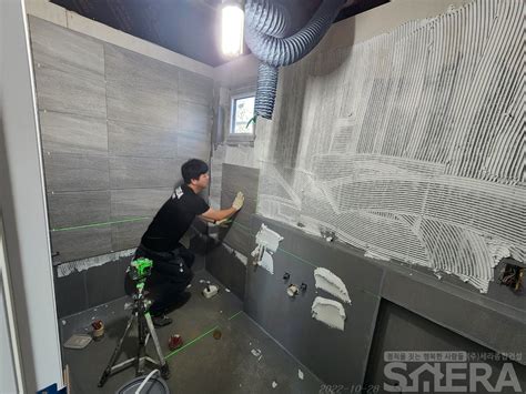 ﻿강릉시 홍제동 단독주택 1027 화장실 벽바닥타일시공 거실 및 주방 포세린타일 시공 정직을 짓는 세라하우징