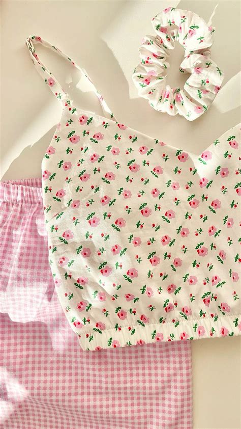 Пижама с топом и штанами 🩷 Easy Diy Clothes Easy Trendy Outfits Preppy Chic Outfits