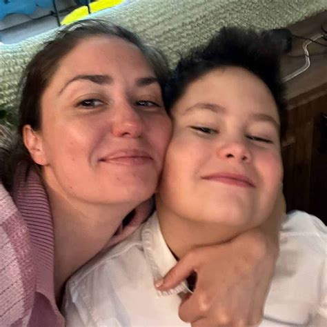 «Любимый мужчина Агата Муцениеце тепло поздравила близкого человека Вокруг ТВ