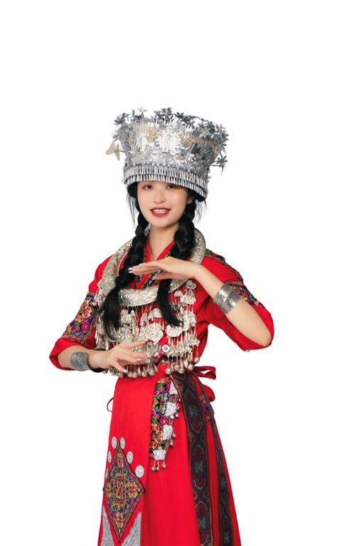 苗族少数民族服饰女性人物免抠元素png下载 编号558631834423007627 设图网
