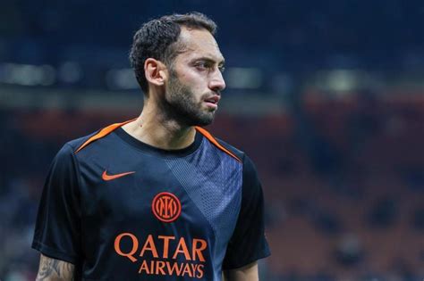 Hakandan Transfere YeŞİl IŞik Hakan Çalhanoğlundan Galatasaraya