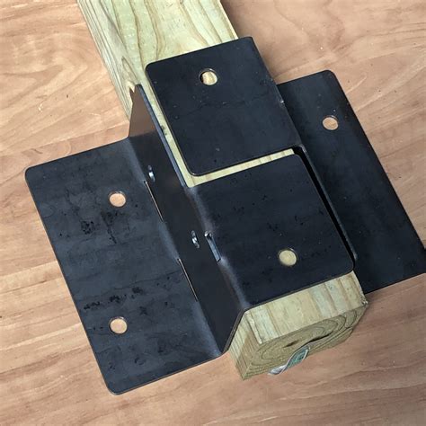 Posthugger™ 2 Pc Wall Hugger™ Railing Side Post Wall Mount Fence Brackets For 4x4 Or 4x6