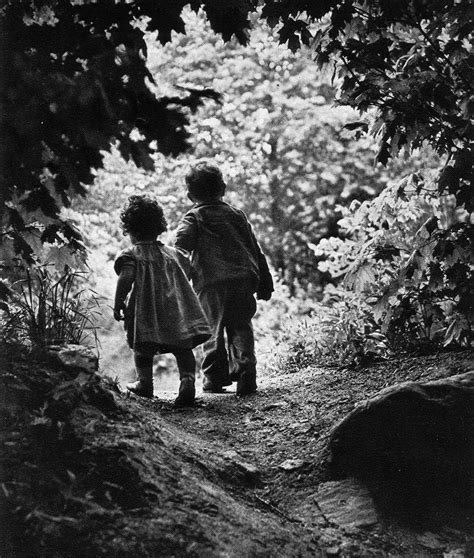 تاریخ جهان قدم به باغ بهشت عکس مشهوری از ویلیام