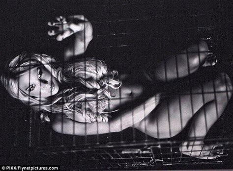 Brooke Hogan Nude In Cage For New Peta Ad Campaign Porn Pictures Xxx