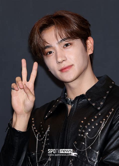 [포토s] 더보이즈 현재 잘생겼네