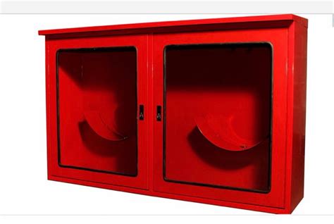 ตู้เก็บสายดับเพลิง 2 ชุด แบบ 2 ประตู Fire Hose And Cabinet