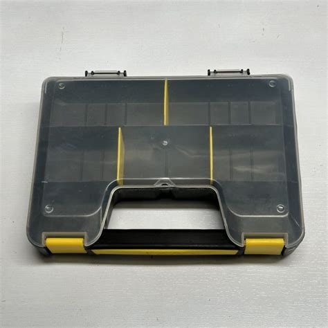 Hộp đựng ốc Vít