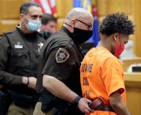 Dezman Ellis Sentenced To 40 Years For Fox River Mall Shooting Photos